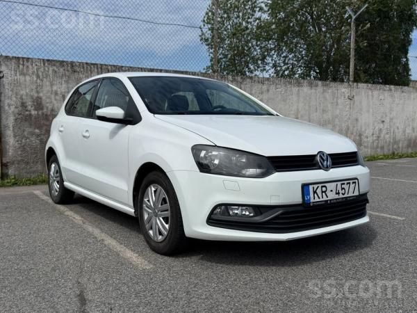 White Volkswagen Polo 2017 in Riga, with an engine capacity of 1.40 L and mileage of 200 thousand km for 4900 €, photo 1 on AUTOMOTO.COM.LV