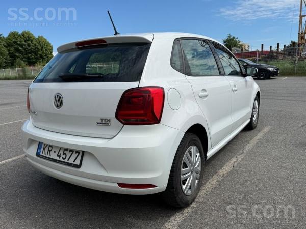 White Volkswagen Polo 2017 in Riga, with an engine capacity of 1.40 L and mileage of 200 thousand km for 4900 €, photo 2 on AUTOMOTO.COM.LV