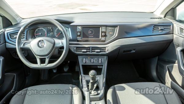 Balts Volkswagen Polo 2018 Tallina, ar dzinēja tilpumu 1.60 L un nobraukumu 199 tūkst. km par 6000 €, foto 7 vietnē AUTOMOTO.COM.LV