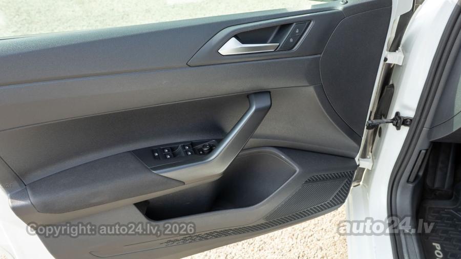 Balts Volkswagen Polo 2018 Tallina, ar dzinēja tilpumu 1.60 L un nobraukumu 199 tūkst. km par 6000 €, foto 19 vietnē AUTOMOTO.COM.LV