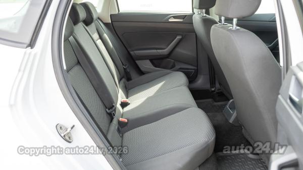 Balts Volkswagen Polo 2018 Tallina, ar dzinēja tilpumu 1.60 L un nobraukumu 324 tūkst. km par 5000 €, foto 9 vietnē AUTOMOTO.COM.LV