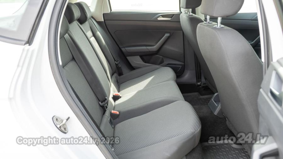 Balts Volkswagen Polo 2018 Tallina, ar dzinēja tilpumu 1.60 L un nobraukumu 324 tūkst. km par 5000 €, foto 10 vietnē AUTOMOTO.COM.LV