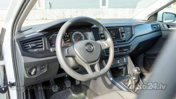 Белый Фольксваген Поло 2018 в Таллин, объемом двигателя 1.60 л и пробегом 233 тыс. км за 5500 €, фото 8 на AUTOMOTO.COM.LV