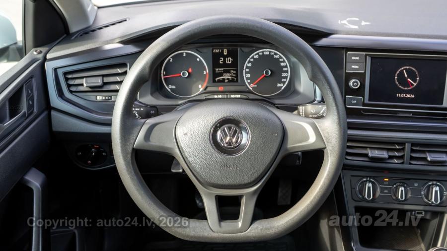 Balts Volkswagen Polo 2018 Tallina, ar dzinēja tilpumu 1.60 L un nobraukumu 233 tūkst. km par 5500 €, foto 13 vietnē AUTOMOTO.COM.LV