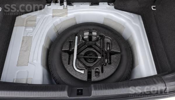 Balts Volkswagen Polo 2018 Rīga, ar dzinēja tilpumu 1.00 L un nobraukumu 207 tūkst. km par 5500 €, foto 8 vietnē AUTOMOTO.COM.LV