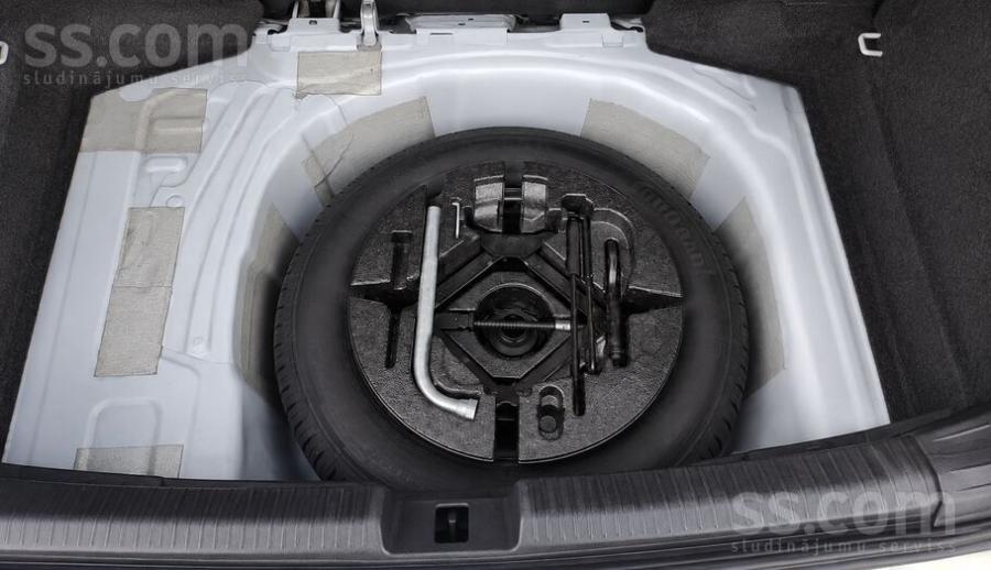 Balts Volkswagen Polo 2018 Rīga, ar dzinēja tilpumu 1.00 L un nobraukumu 207 tūkst. km par 5500 €, foto 9 vietnē AUTOMOTO.COM.LV