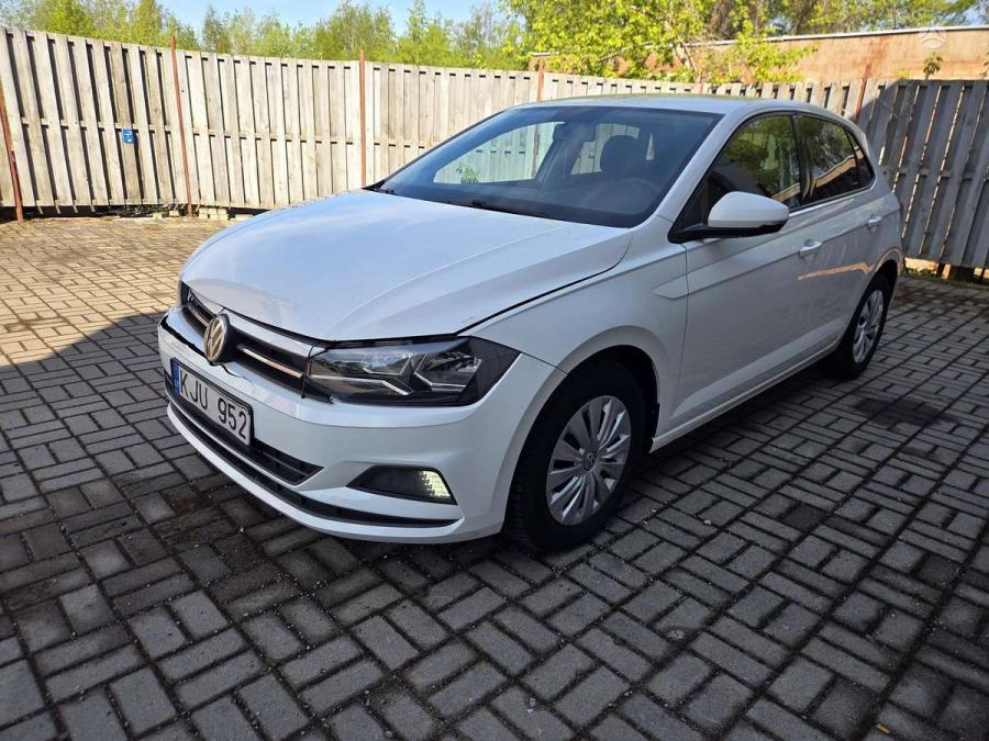 Balts Volkswagen Polo 2018 Klaipėda, ar dzinēja tilpumu 1.00 L un nobraukumu 280 tūkst. km par 5580 €, foto 1 vietnē AUTOMOTO.COM.LV