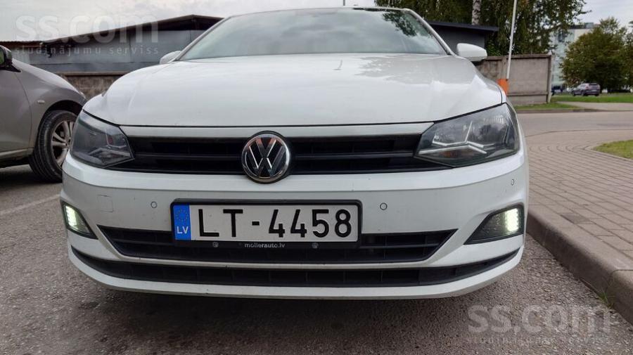 Balts Volkswagen Polo 2018 Rīga, ar dzinēja tilpumu 1.00 L un nobraukumu 118 tūkst. km par 5500 €, foto 1 vietnē AUTOMOTO.COM.LV