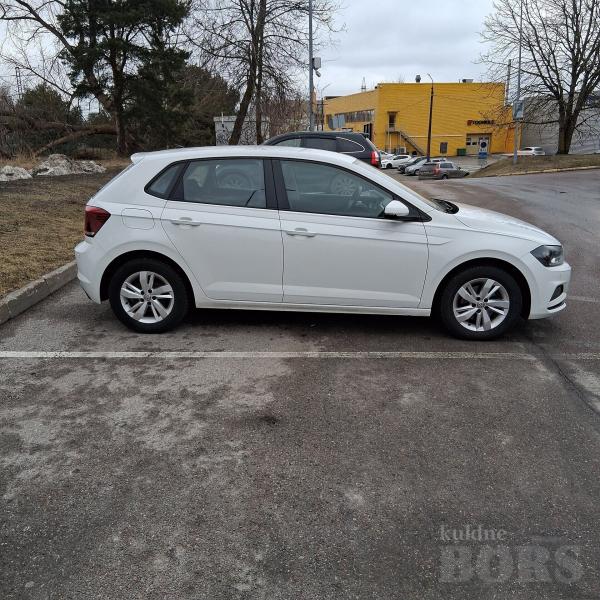 White Volkswagen Polo 2019 in Tallinn, with an engine capacity of 1.60 L and mileage of 110 thousand km for 8500 €, photo 5 on AUTOMOTO.COM.LV