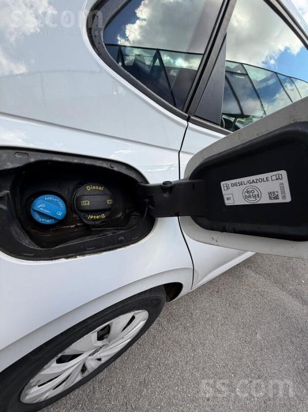 Balts Volkswagen Polo 2019 Rīga, ar dzinēja tilpumu 1.60 L un nobraukumu 89 tūkst. km par 10300 €, foto 9 vietnē AUTOMOTO.COM.LV