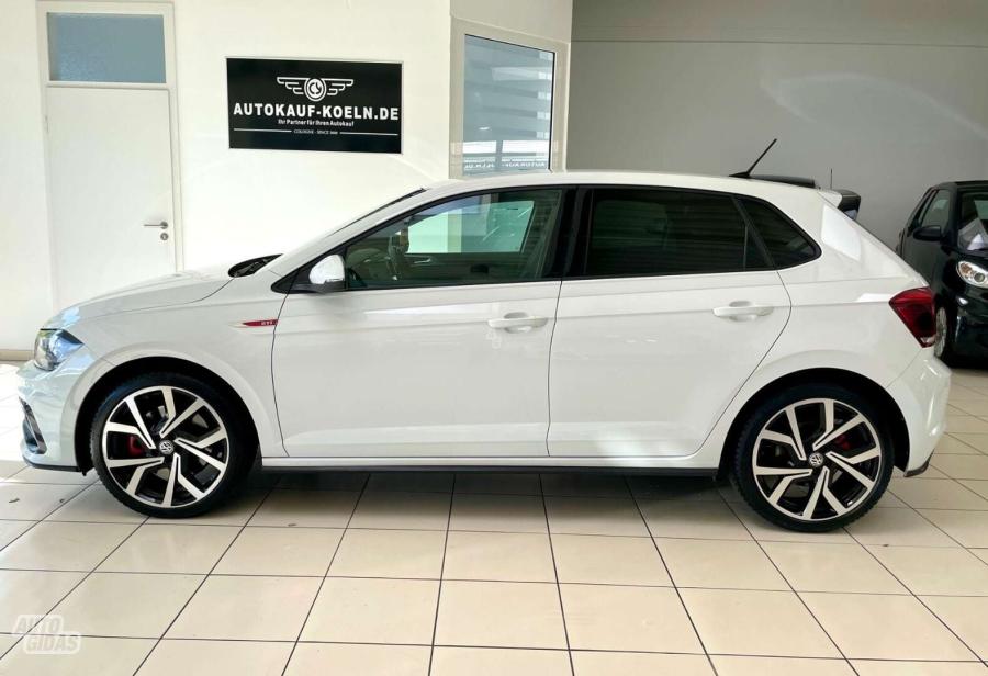 White Volkswagen Polo 2020 in Kaunas, with an engine capacity of 2.00 L and mileage of 47 thousand km for 23832 €, photo 1 on AUTOMOTO.COM.LV