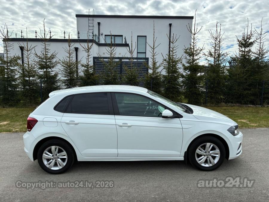 Balts Volkswagen Polo 2020 Tallina, ar dzinēja tilpumu 1.00 L un nobraukumu 73 tūkst. km par 11500 €, foto 3 vietnē AUTOMOTO.COM.LV