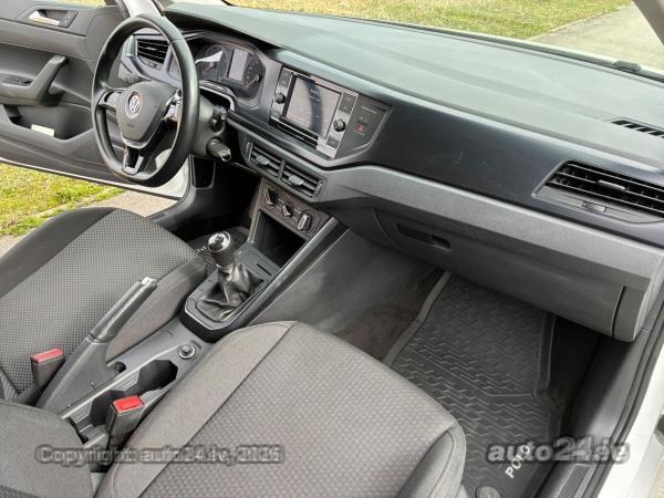 White Volkswagen Polo 2020 in Tallinn, with an engine capacity of 1.00 L and mileage of 73 thousand km for 9900 €, photo 5 on AUTOMOTO.COM.LV