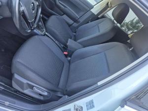 White Volkswagen Polo 2020 in Kaunas, with an engine capacity of 1.00 L and mileage of 230 thousand km for 9990 €, photo 20 on AUTOMOTO.COM.LV