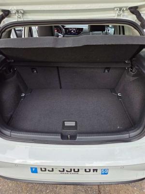 Balts Volkswagen Polo 2022 Utena, ar dzinēja tilpumu 1.00 L un nobraukumu 43 tūkst. km par 14999 €, foto 16 vietnē AUTOMOTO.COM.LV