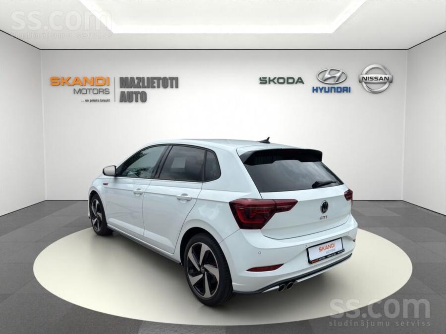 Белый Фольксваген Поло 2023 в Рига, объемом двигателя 2.00 л и пробегом 73 тыс. км за 21990 €, фото 4 на AUTOMOTO.COM.LV