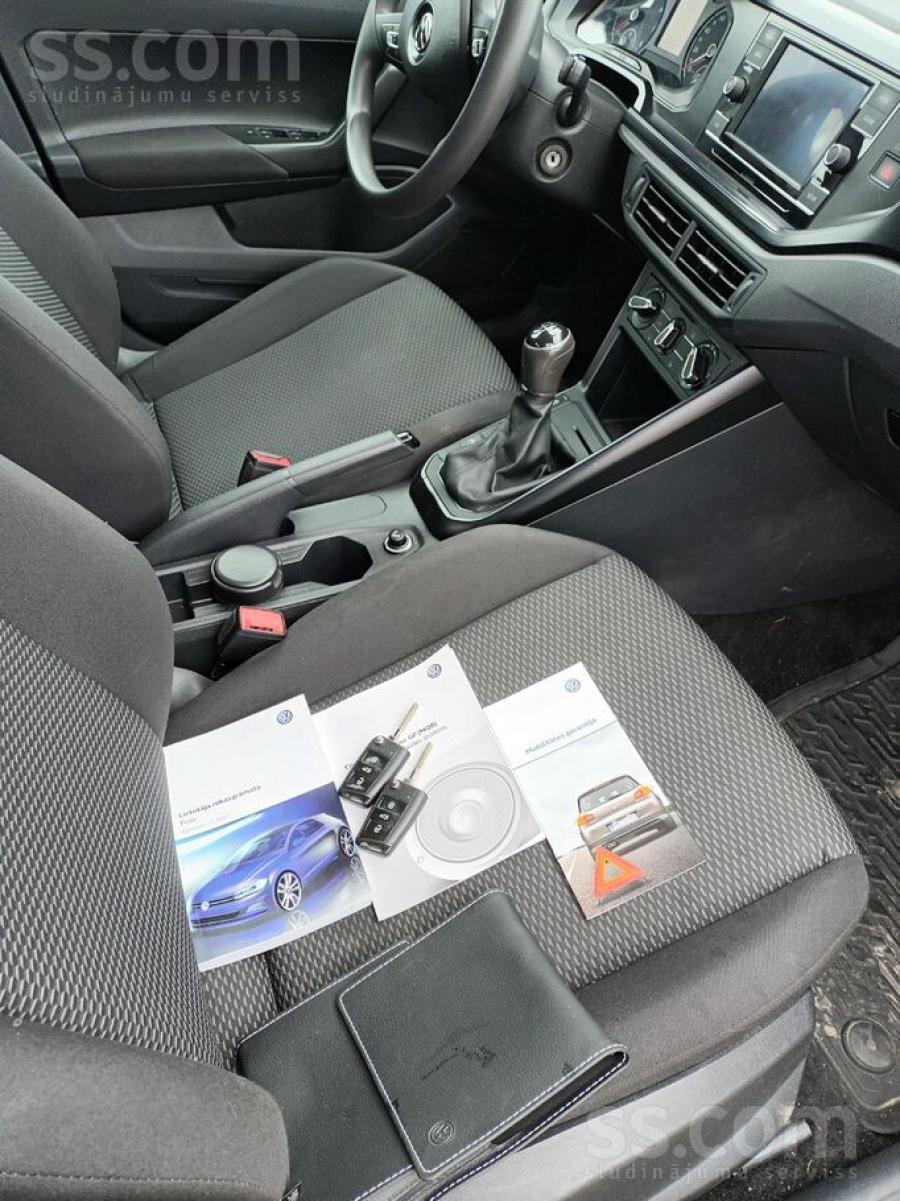 Balts Volkswagen Polo 2020 Rīga, ar dzinēja tilpumu 1.00 L un nobraukumu 147 tūkst. km par 8700 €, foto 9 vietnē AUTOMOTO.COM.LV