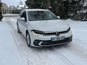 White Volkswagen Polo 2022 in Kaunas, with an engine capacity of 1.00 L and mileage of 45 thousand km for 12800 €, photo  on AUTOMOTO.COM.LV
