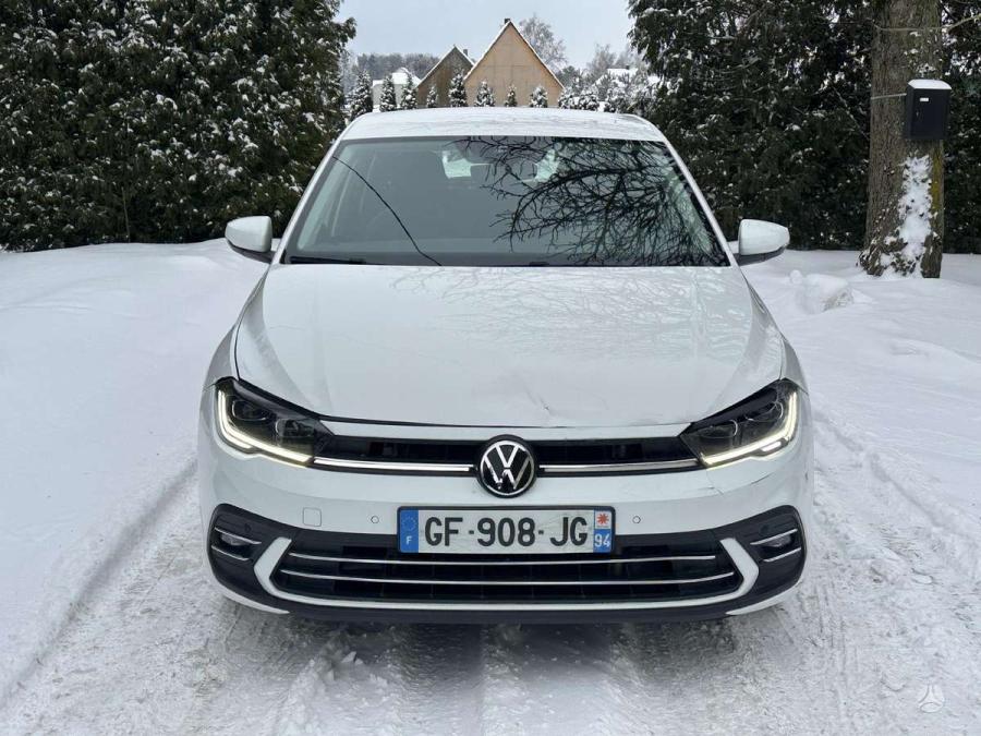 Balts Volkswagen Polo 2022 Kauņa, ar dzinēja tilpumu 1.00 L un nobraukumu 45 tūkst. km par 12800 €, foto 2 vietnē AUTOMOTO.COM.LV