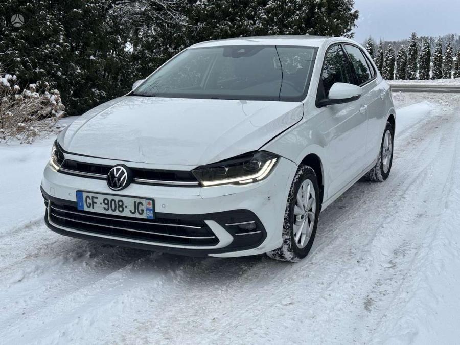 Balts Volkswagen Polo 2022 Kauņa, ar dzinēja tilpumu 1.00 L un nobraukumu 45 tūkst. km par 12800 €, foto 3 vietnē AUTOMOTO.COM.LV