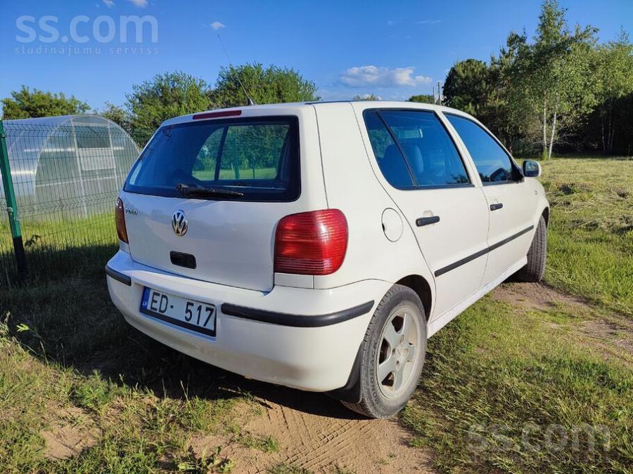 Balts Volkswagen Polo 2000 Daugavpils, ar dzinēja tilpumu 1.40 L un nobraukumu 248 tūkst. km par 1000 €, foto 3 vietnē AUTOMOTO.COM.LV