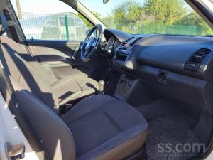 Balts Volkswagen Polo 2000 Daugavpils, ar dzinēja tilpumu 1.40 L un nobraukumu 248 tūkst. km par 1000 €, foto 5 vietnē AUTOMOTO.COM.LV