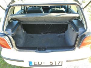 Balts Volkswagen Polo 2000 Daugavpils, ar dzinēja tilpumu 1.40 L un nobraukumu 248 tūkst. km par 1000 €, foto 6 vietnē AUTOMOTO.COM.LV