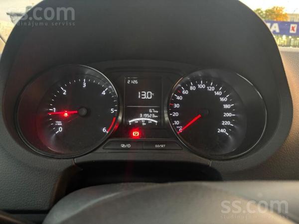 Balts Volkswagen Polo 2015 Rīga, ar dzinēja tilpumu 1.40 L un nobraukumu 320 tūkst. km par 4499 €, foto 5 vietnē AUTOMOTO.COM.LV