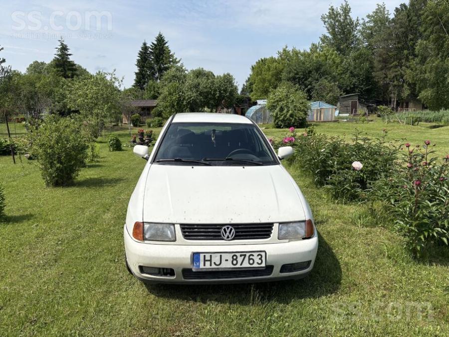 Balts Volkswagen Polo 1998 Daugavpils, ar dzinēja tilpumu 1.70 L un nobraukumu 115 tūkst. km par 500 €, foto 3 vietnē AUTOMOTO.COM.LV
