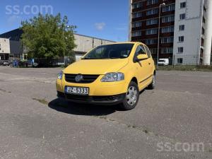 Yellow Volkswagen Polo 2006 in Riga, with an engine capacity of 1.20 L and mileage of 109 thousand km for 1850 €, photo  on AUTOMOTO.COM.LV