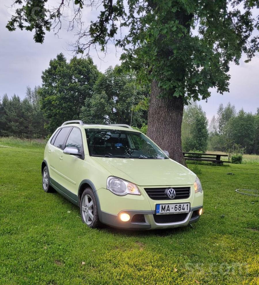 Yellow Volkswagen Polo 2007 in Ogre, with an engine capacity of 1.90 L and mileage of 338 thousand km for 2850 €, photo 1 on AUTOMOTO.COM.LV