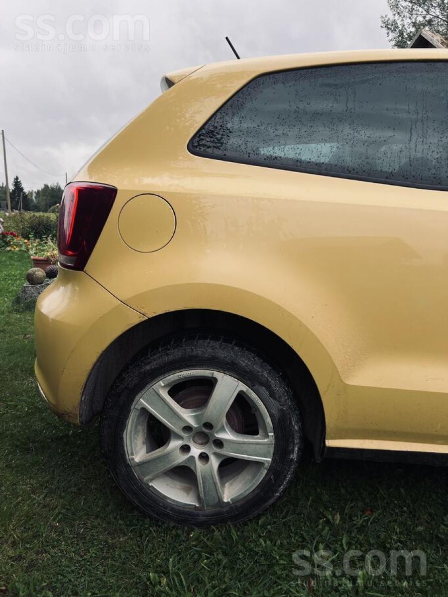 Dzeltens Volkswagen Polo 2010 Rēzekne, ar dzinēja tilpumu 1.20 L un nobraukumu 333 tūkst. km par 3800 €, foto 7 vietnē AUTOMOTO.COM.LV