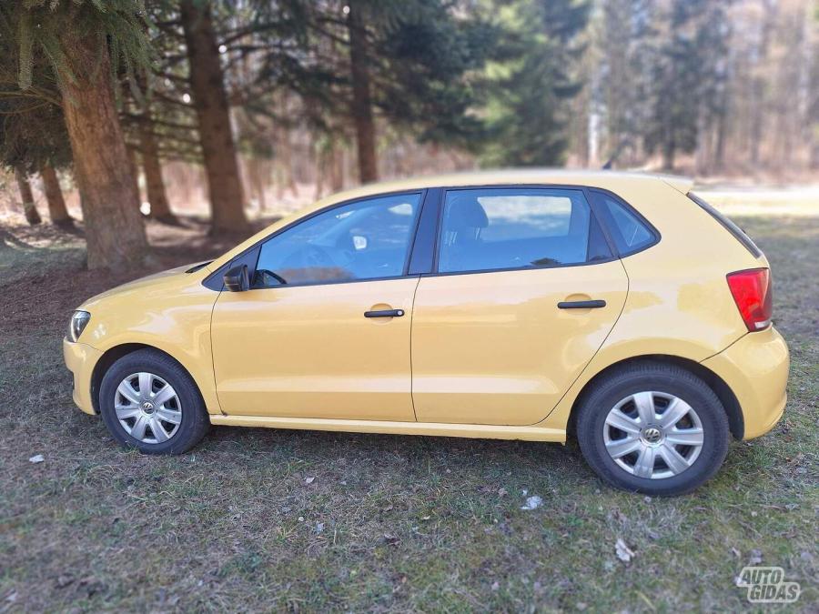 Dzeltens Volkswagen Polo 2011 Kauņa, ar dzinēja tilpumu 1.20 L un nobraukumu 143 tūkst. km par 4200 €, foto 5 vietnē AUTOMOTO.COM.LV