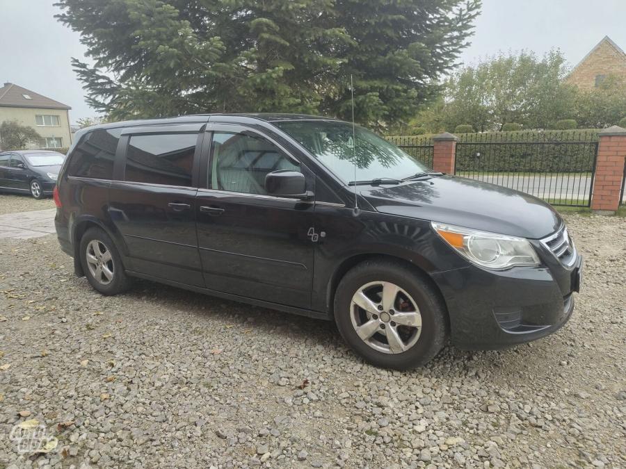 Melns Volkswagen Routan 2010 Šauļi, ar dzinēja tilpumu 3.80 L un nobraukumu 227 tūkst. km par 3700 €, foto 3 vietnē AUTOMOTO.COM.LV