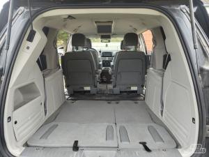 Melns Volkswagen Routan 2010 Šauļi, ar dzinēja tilpumu 3.80 L un nobraukumu 227 tūkst. km par 3700 €, foto 6 vietnē AUTOMOTO.COM.LV