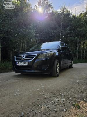 Melns Volkswagen Routan 2010 Panevēža, ar dzinēja tilpumu 3.80 L un nobraukumu 162 tūkst. km par 4999 €, foto 4 vietnē AUTOMOTO.COM.LV
