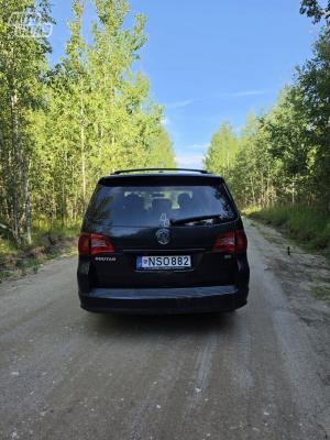 Melns Volkswagen Routan 2010 Panevēža, ar dzinēja tilpumu 3.80 L un nobraukumu 162 tūkst. km par 4999 €, foto 6 vietnē AUTOMOTO.COM.LV