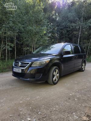Melns Volkswagen Routan 2010 Panevēža, ar dzinēja tilpumu 3.80 L un nobraukumu 162 tūkst. km par 4999 €, foto 10 vietnē AUTOMOTO.COM.LV