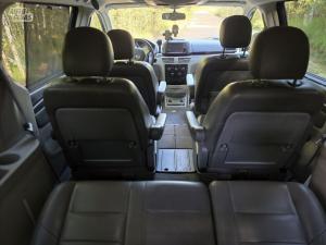 Melns Volkswagen Routan 2010 Panevēža, ar dzinēja tilpumu 3.80 L un nobraukumu 162 tūkst. km par 4999 €, foto 18 vietnē AUTOMOTO.COM.LV