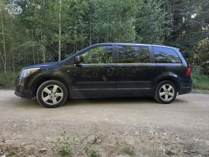 Black Volkswagen Routan 2010 in Panevezys, with an engine capacity of 3.80 L and mileage of 162 thousand km for 4800 €, photo 11 on AUTOMOTO.COM.LV