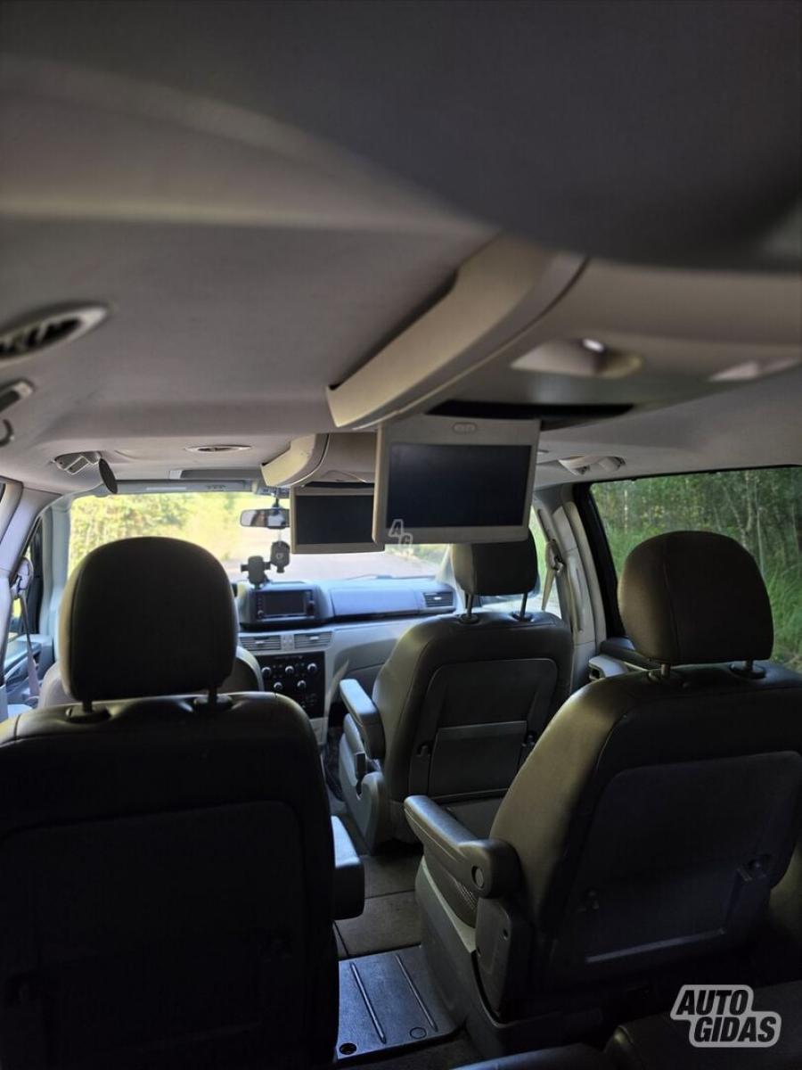 Black Volkswagen Routan 2010 in Panevezys, with an engine capacity of 3.80 L and mileage of 162 thousand km for 4800 €, photo 22 on AUTOMOTO.COM.LV