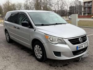 Volkswagen Routan 2011 in Vilnius, with an engine capacity of 3.78 L and mileage of 240 thousand km for 3500 €, photo 3 on AUTOMOTO.COM.LV