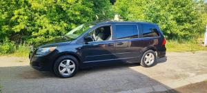 Volkswagen Routan 2008 in Kaunas, with an engine capacity of 3.80 L and mileage of 150 thousand km for 2900 €, photo 5 on AUTOMOTO.COM.LV