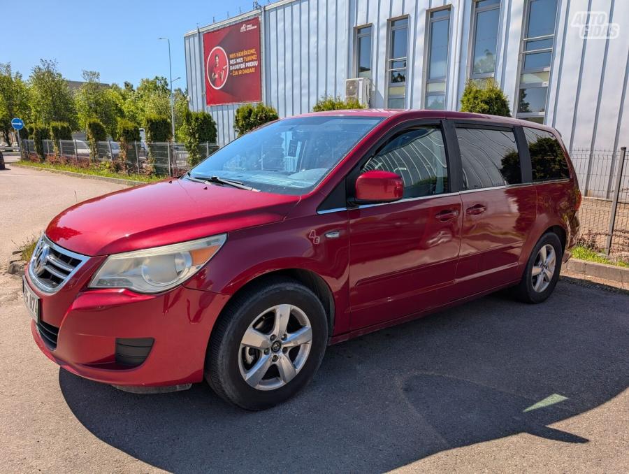 Volkswagen Routan 2010 Klaipėda, ar dzinēja tilpumu 3.80 L un nobraukumu 240 tūkst. km par 3500 €, foto 1 vietnē AUTOMOTO.COM.LV
