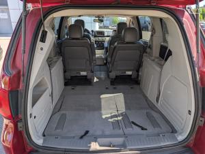 Volkswagen Routan 2010 Klaipėda, ar dzinēja tilpumu 3.80 L un nobraukumu 240 tūkst. km par 3500 €, foto 5 vietnē AUTOMOTO.COM.LV
