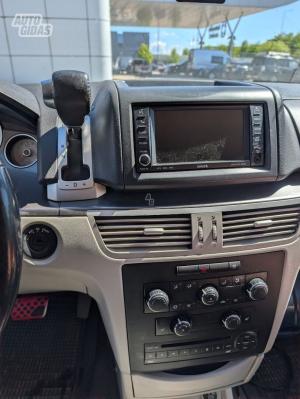 Volkswagen Routan 2010 Klaipėda, ar dzinēja tilpumu 3.80 L un nobraukumu 240 tūkst. km par 3500 €, foto 13 vietnē AUTOMOTO.COM.LV