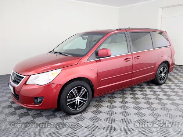 Volkswagen Routan 2011 in Tallinn on AUTOMOTO.COM.LV Red Volkswagen Routan 2011 in Tallinn, with an engine capacity of 3.60 L and mileage of 133 thousand km for 2699 €, photo 3 on AUTOMOTO.COM.LV