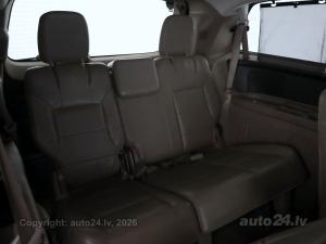 Red Volkswagen Routan 2011 in Tallinn, with an engine capacity of 3.60 L and mileage of 133 thousand km for 2699 €, photo 9 on AUTOMOTO.COM.LV