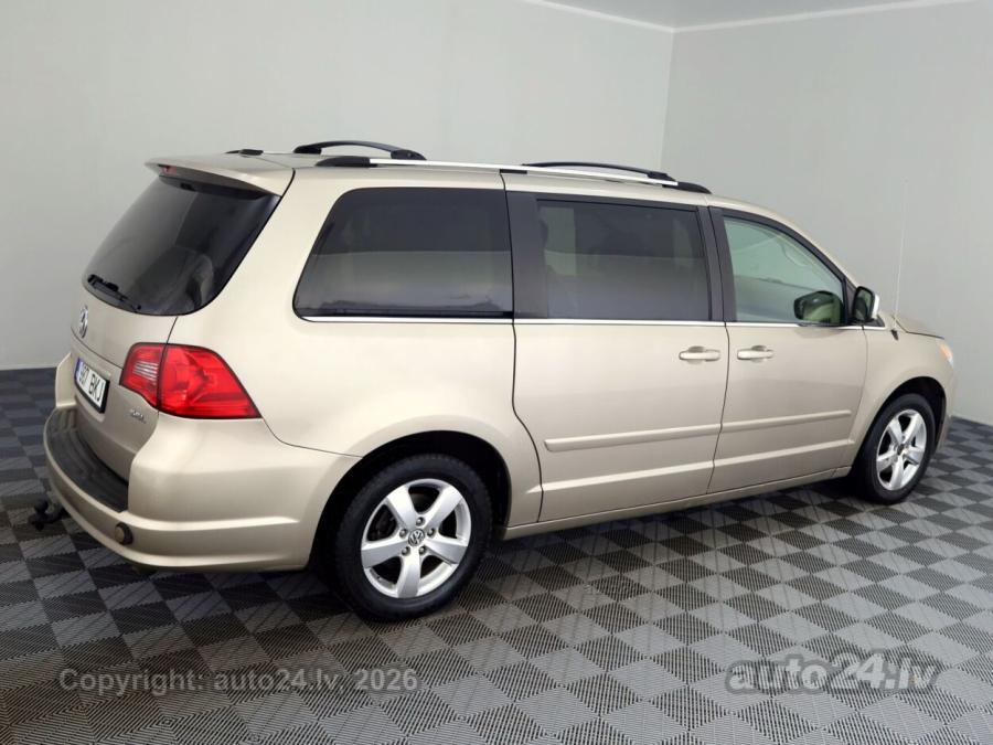Volkswagen Routan 2009 Tallina, ar dzinēja tilpumu 4.00 L un nobraukumu 133 tūkst. km par 2999 €, foto 3 vietnē AUTOMOTO.COM.LV