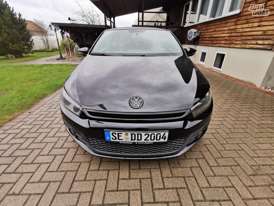 Melns Volkswagen Scirocco 2009 Kauņa, ar dzinēja tilpumu 1.40 L un nobraukumu 233 tūkst. km par 3800 €, foto 2 vietnē AUTOMOTO.COM.LV